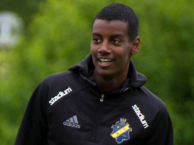 Alexander Isak, the Afro-Swedish soccer player that has taken the world ...